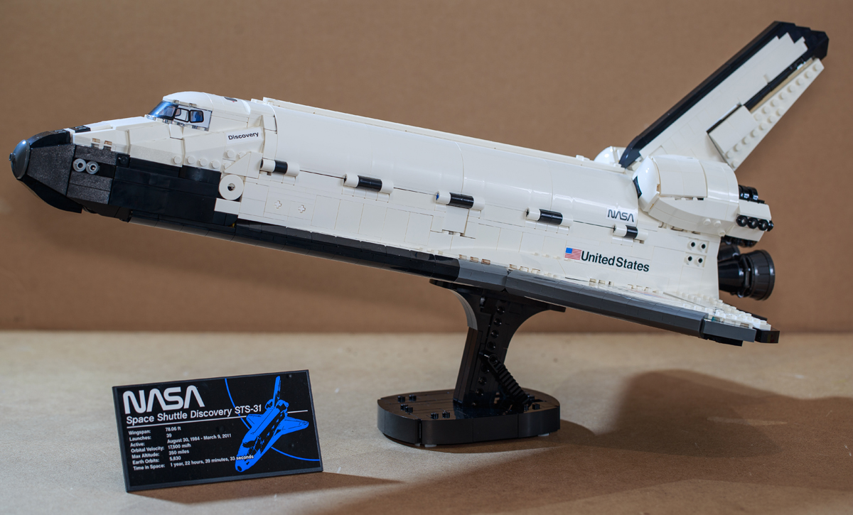 Review: LEGO 10283 CREATOR EXPERT NASA Space Shuttle Discovery ...