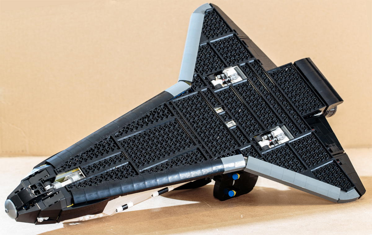 Review: LEGO 10283 CREATOR EXPERT NASA Space Shuttle Discovery ...