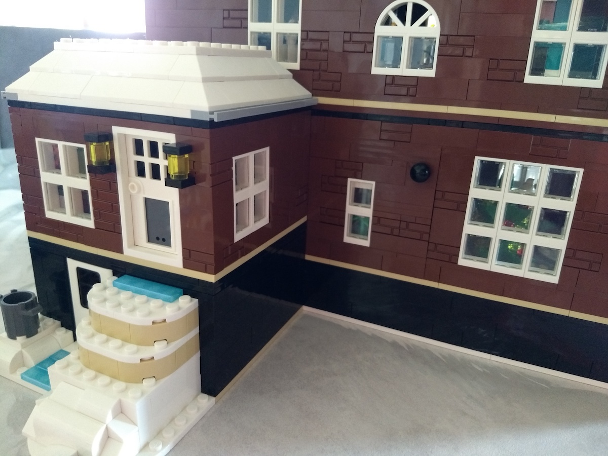 Review: LEGO 21330 Home Alone - BrickCentral