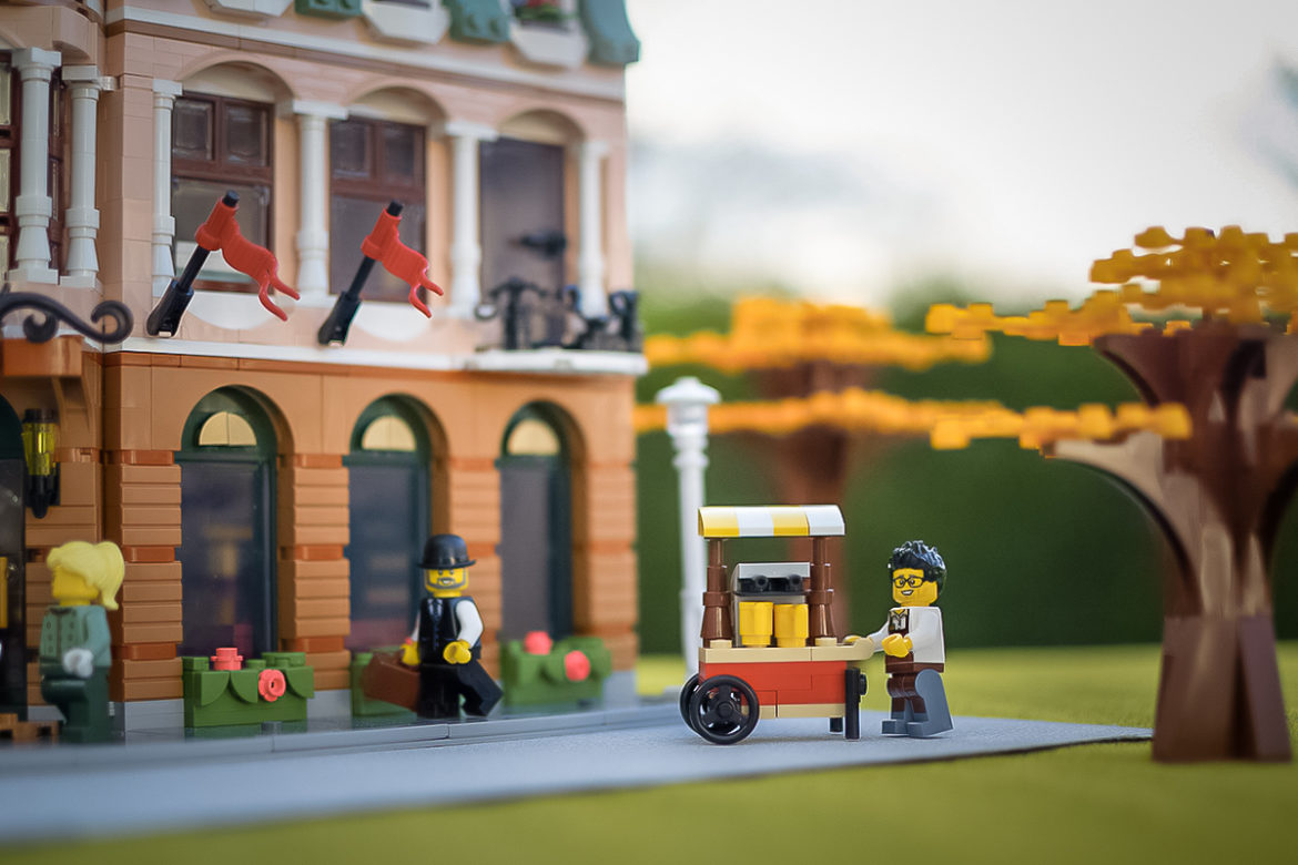 Review: LEGO Boutique Hotel 10297 - BrickCentral