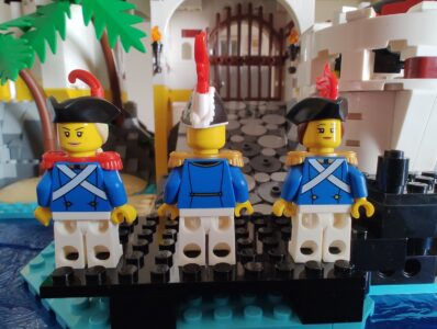 Review: LEGO Icons 10320 Eldorado Fortress - BrickCentral