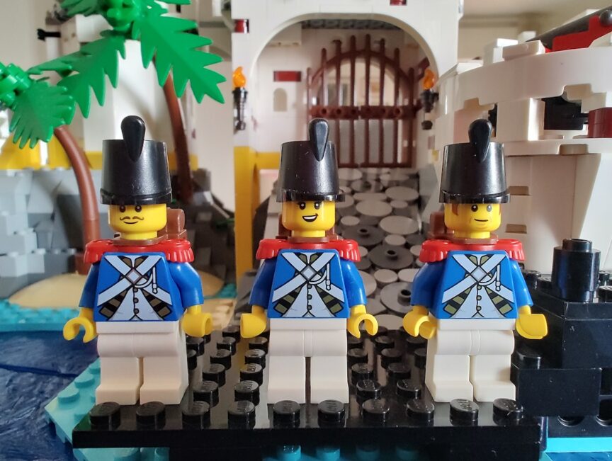 Review: LEGO Icons 10320 Eldorado Fortress - BrickCentral