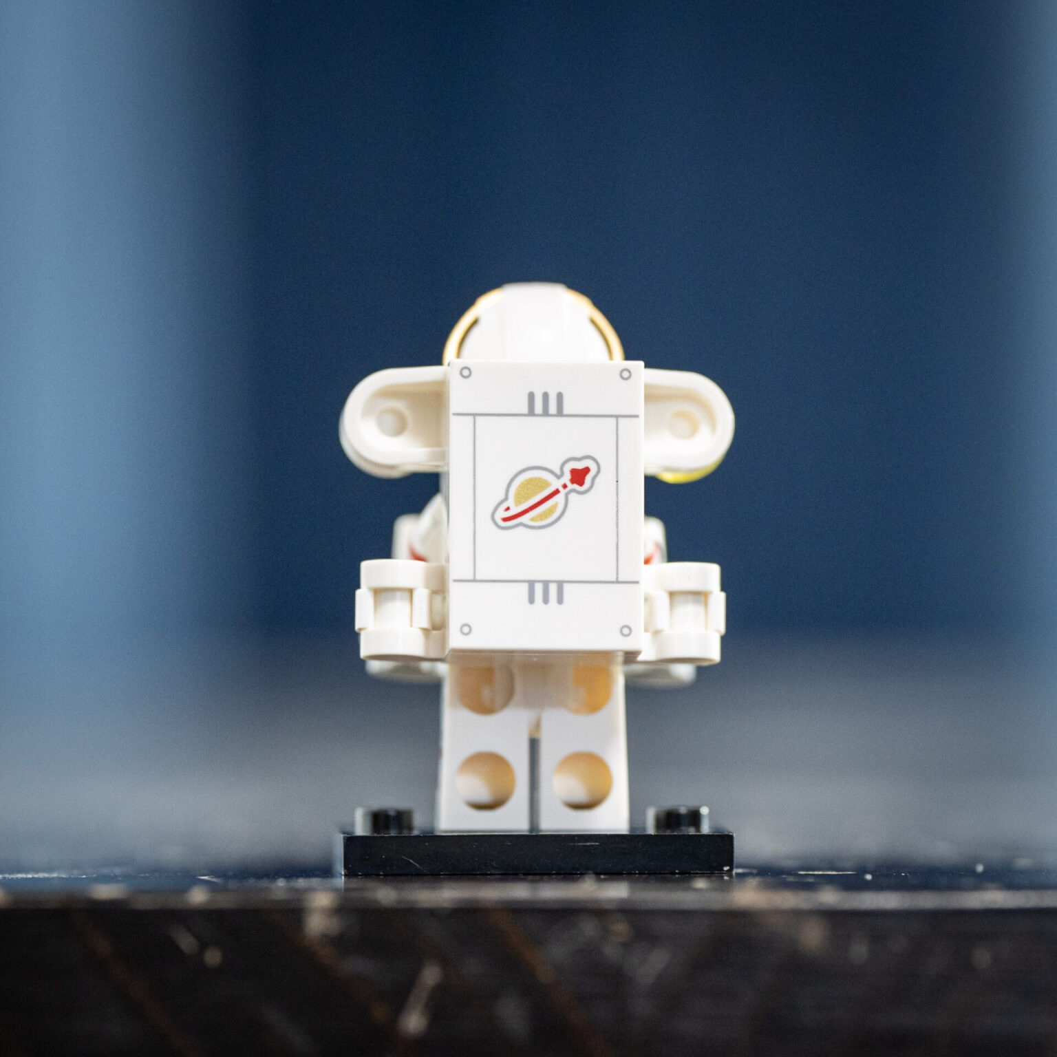 Review: LEGO® Minifigures Series 26 Space 71046 - BrickCentral